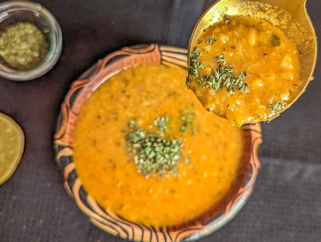 Ezogelin Corbasi Rezept - Die Suppe der Braut Ezo | Bulgur Kitchen